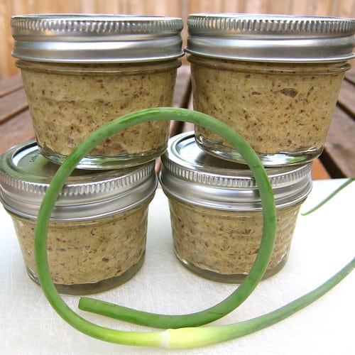 What is a Garlic Scape (and 50 Ways to Use Them) - Feels Like Home™