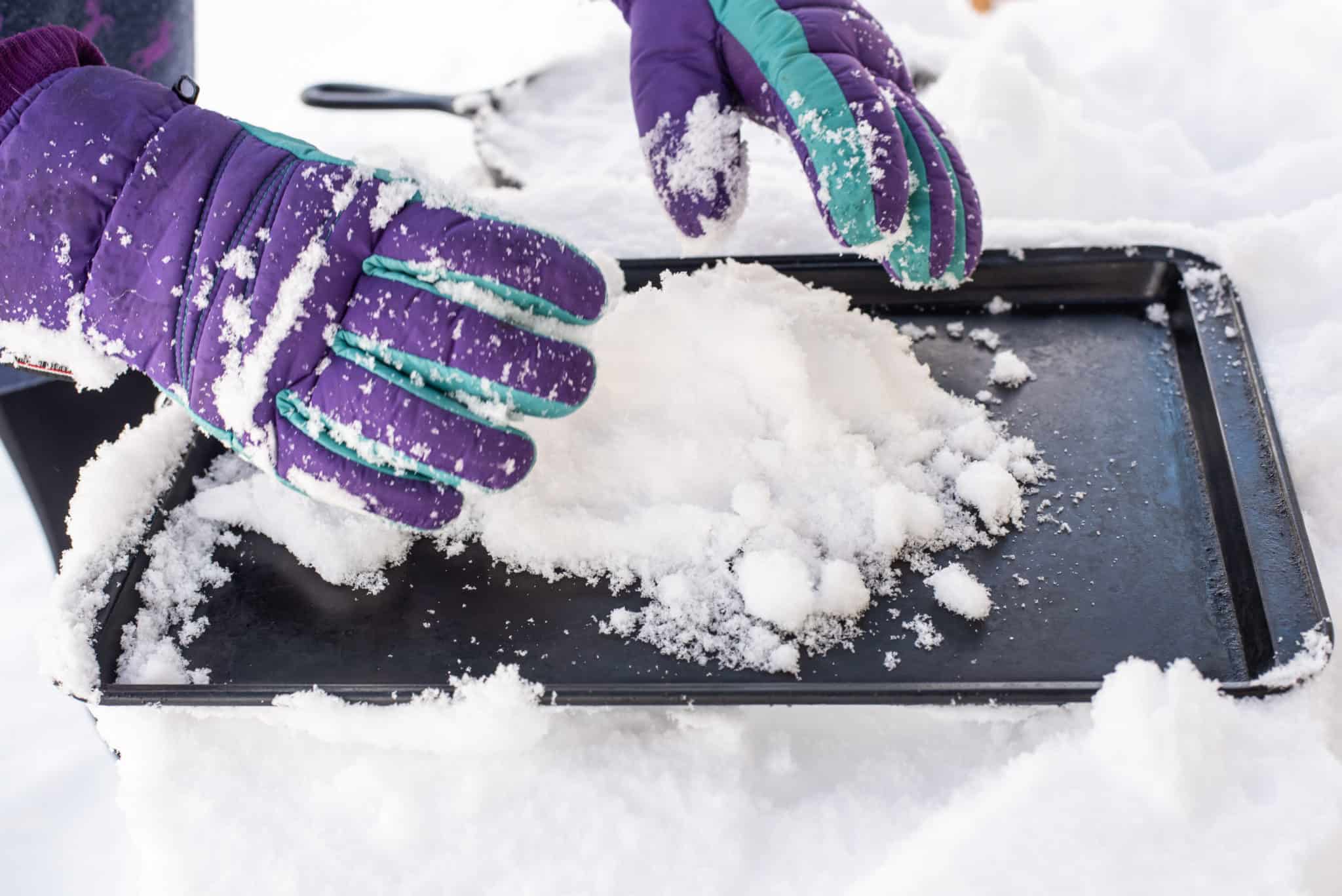 How to Make Maple Syrup Snow Candy - Fun in the Snow