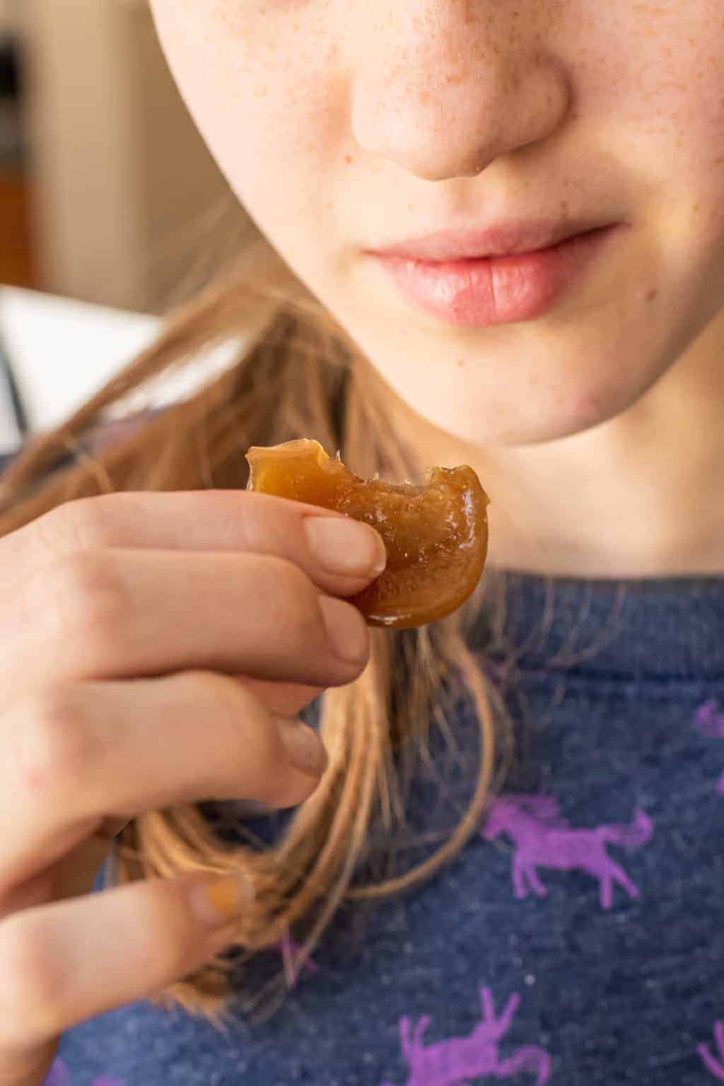 How to Make Maple Syrup Snow Candy - Fun in the Snow